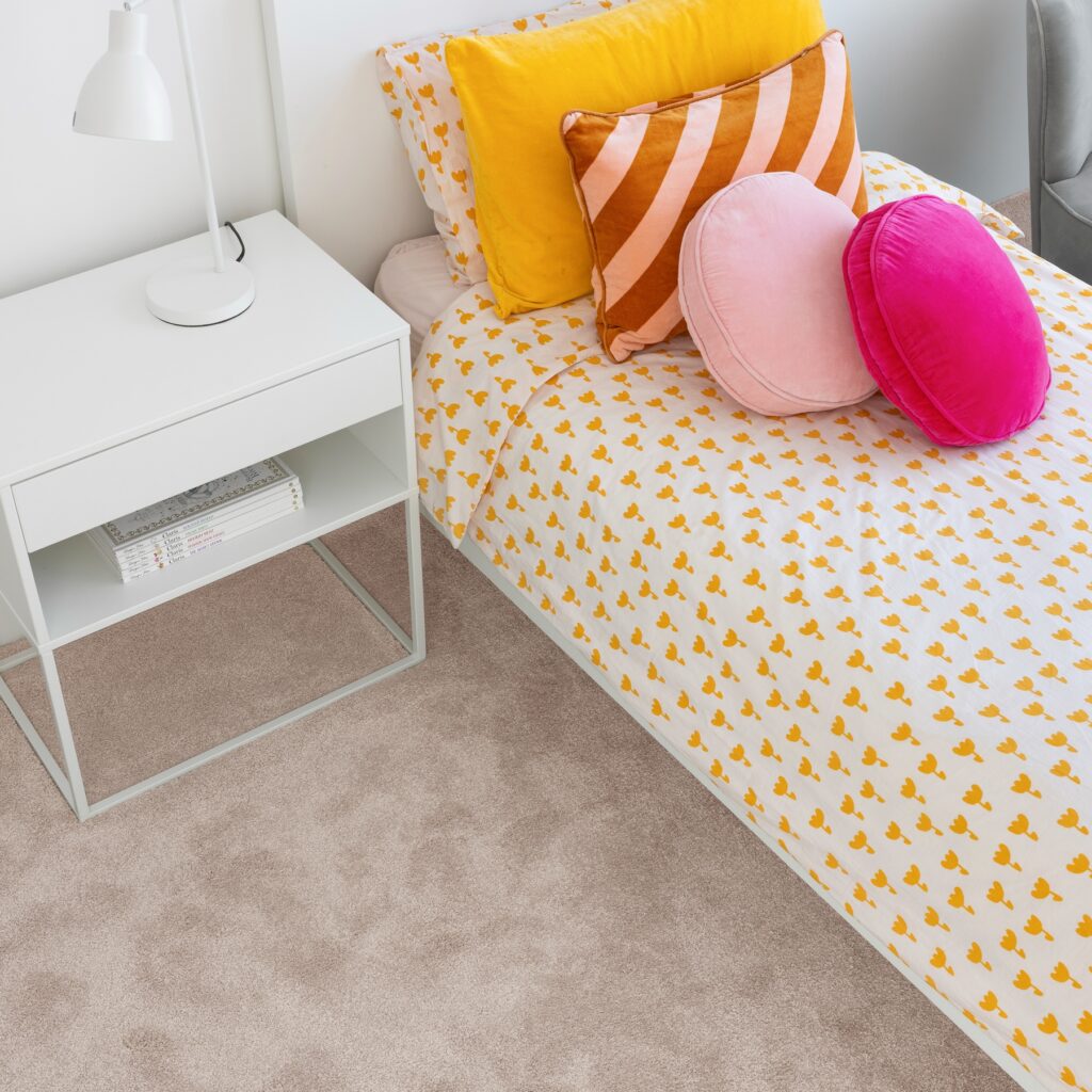 Signature Floors - Scarlet - Cowlings R & R Carpet